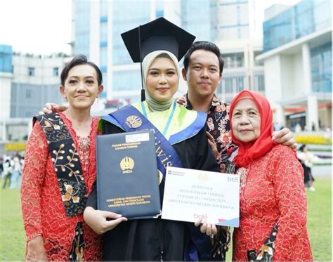 Mengukir Bahagia Orang Tua Rizki Monica Rahmadhani Mengabadikan Momen