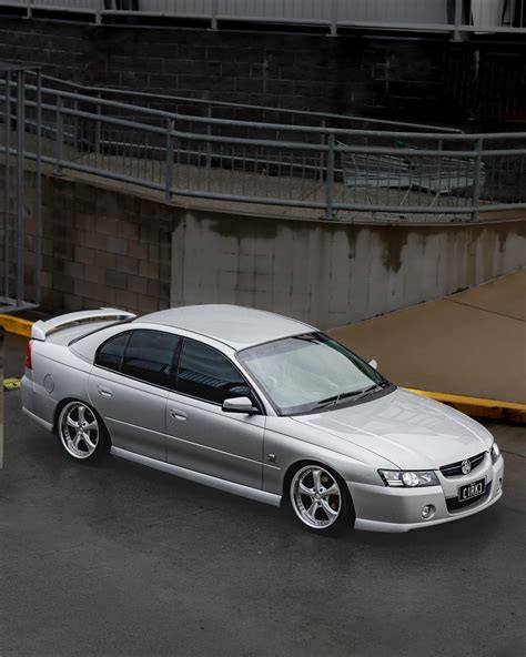 ℭ𝔩𝔞𝔯𝔨𝔢 Light Pole Was A Paid Actor Ss Vy Holden Holdencommodore Night