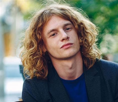 Best Curly Hairstyles For Men And How To Care For Them Gatsby Is Your