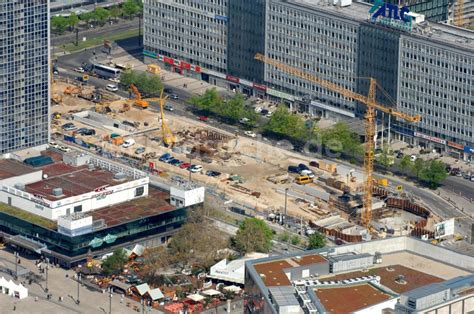 Hochhaus Baustellen Am Alexanderplatz In Berlin Mitte Zfczbq