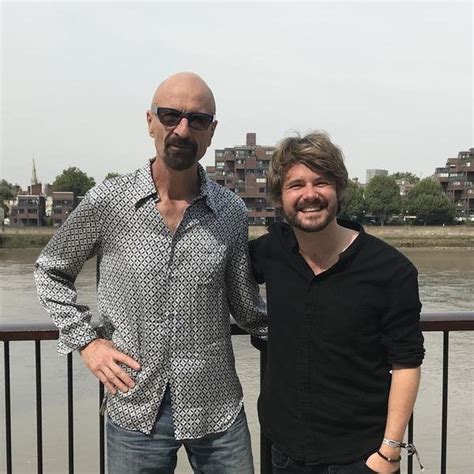 Radiohead Live Drummer Clive Deamer On New Episode Of The Stageleft Podcast 90mins On Behind