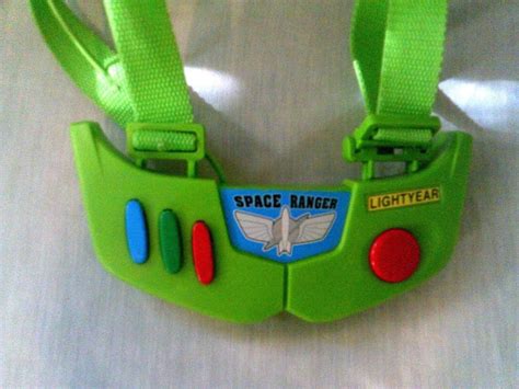Disney Toy Story Buzz Lightyear Talking Action Wings Jet Pack Back