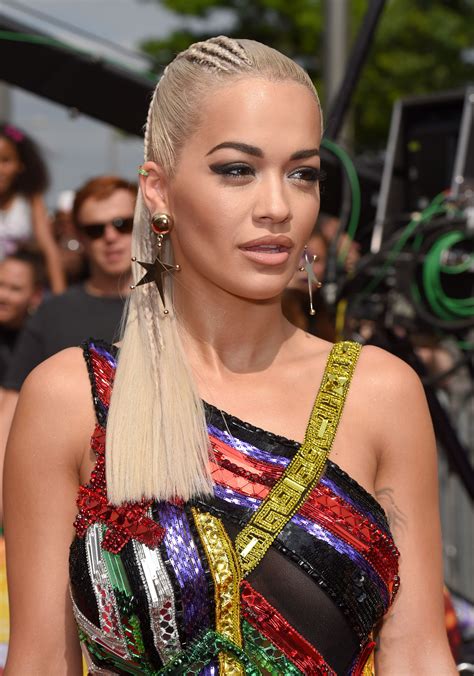 Rita Ora Etnia