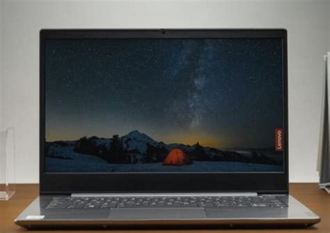 Laptop Terbaik Untuk Kerja Kantoran Ringan Praktis Dan Portable