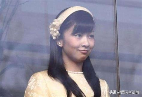 看完佳子公主的笑容，再看看纪子妃的笑容，两者太相像 搜狐大视野 搜狐新闻