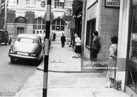 London 1955 Photos Et Images De Collection Getty Images