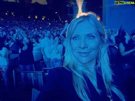 Emily Procter Wiki Biography Age Gallery Spouse And More