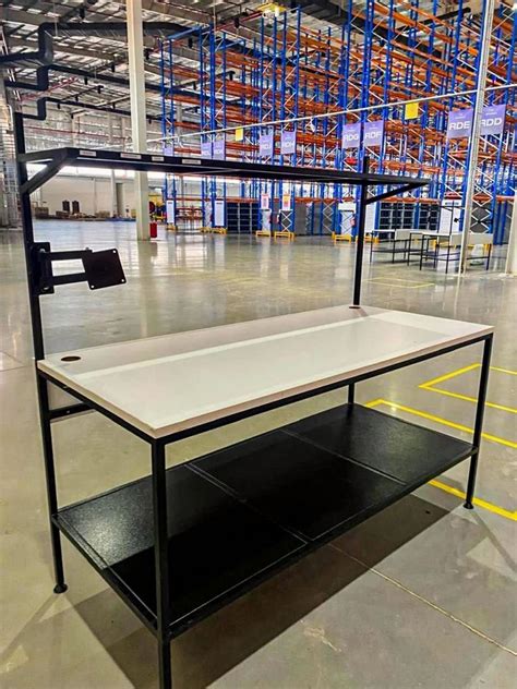 2hp Medicine Packaging Warehouse Packing Table Capacity 500 Pcshr At