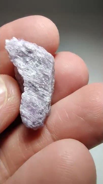 Hexagonite Var Tremolite From St Lawrence County New York Youtube