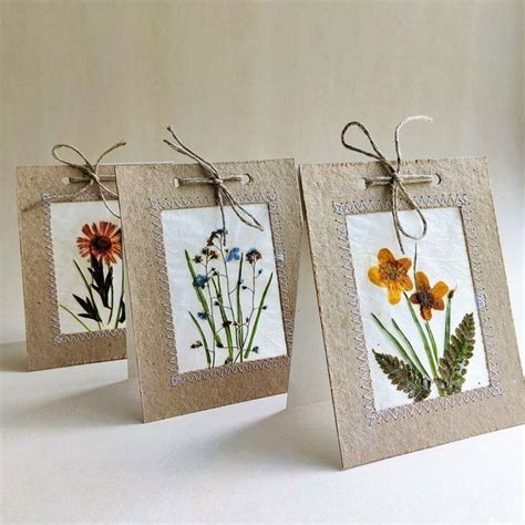 Juego De Tarjetas De Papel Hechas A Mano De Flores Prensadas Etsy España Papieren Kaarten