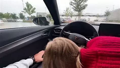 Risky Cock Sucking And Fucking In The Public Park With A Huge Cumshot