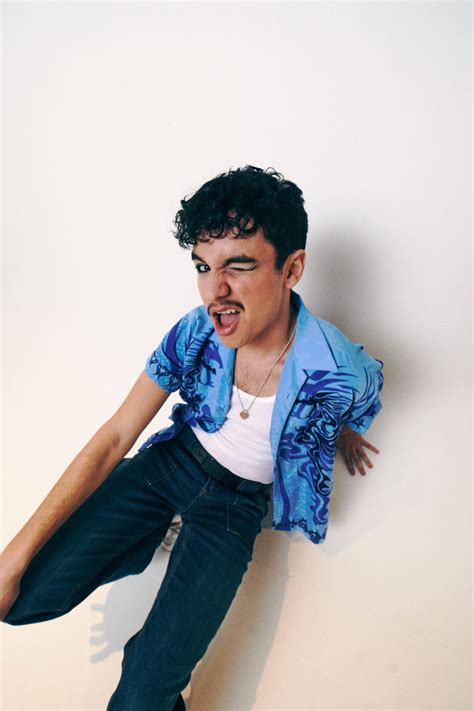 Liam Benayon Drops Addicting Debut Dance Single Dont Call Me At A Party Celebmix