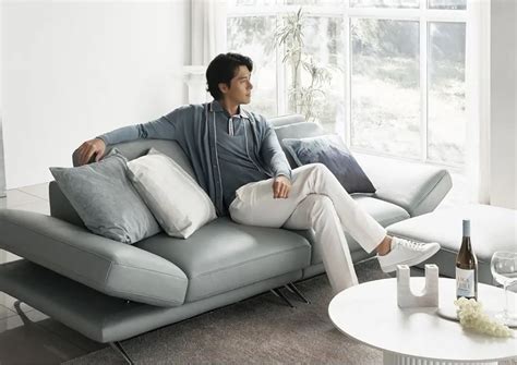 Tài Tử Hyun Bin Bận Chăm Vợ Bầu Vẫn Khiến Netizen Mê Mẩn Bởi Ngoại Hình Cực Phẩm