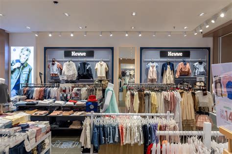 Tiny Button Quayside Mall Kd Interior