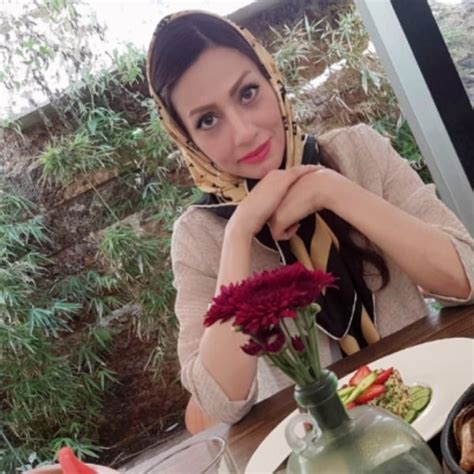 مونا حیدریان ویرگول