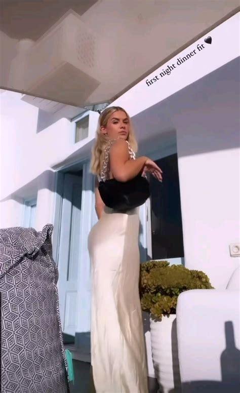 Cute R Gracefituk
