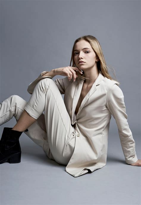 Julia Kessler Louisa Models