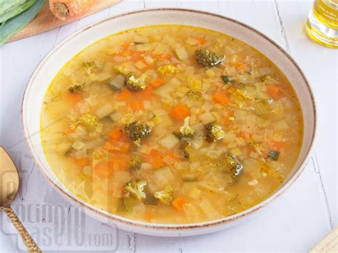 Sopa De Verduras Para 4 Personas · De Cuchara · El Cocinero Casero