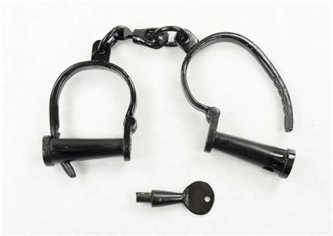 Medieval Dungeon Shackles Manacles Hand Cuffs Functional Replica £4488