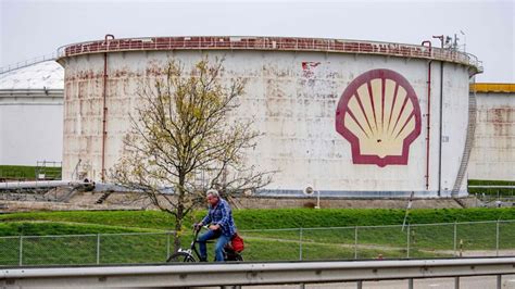 Shell Ditches The Dutch Moves To London In Share Structure Overhaul