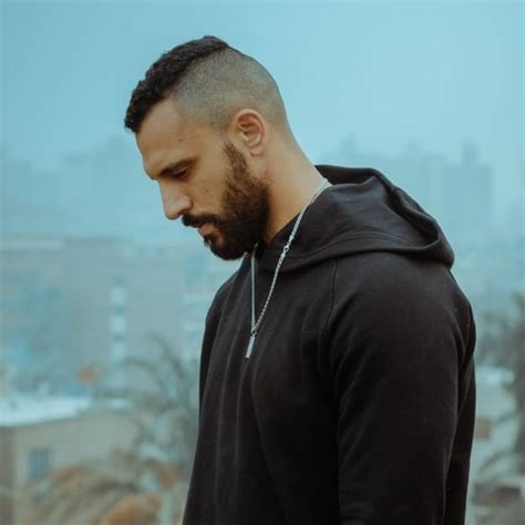 زاب ثروت عالم خيالي Listen To Music