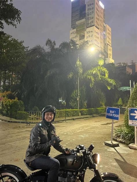 8 Potret Terbaru Caesar Hito Punya Wajah Tampan Tapi Tak Percaya Diri