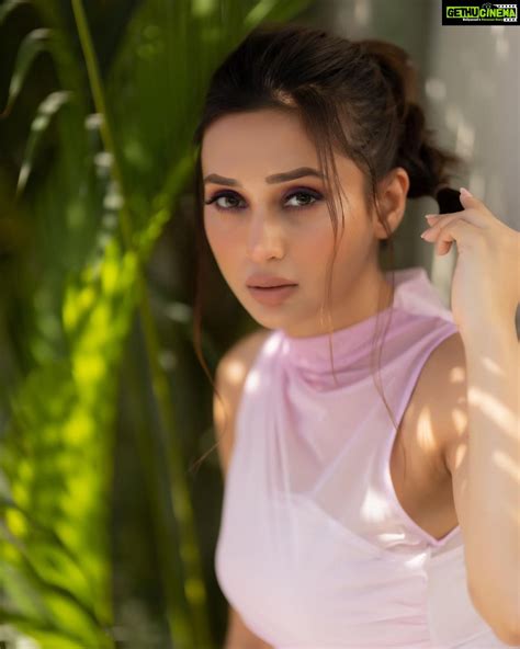 Actress Mimi Chakraborty Hd Instagram Photos And Wallpapers May 2023