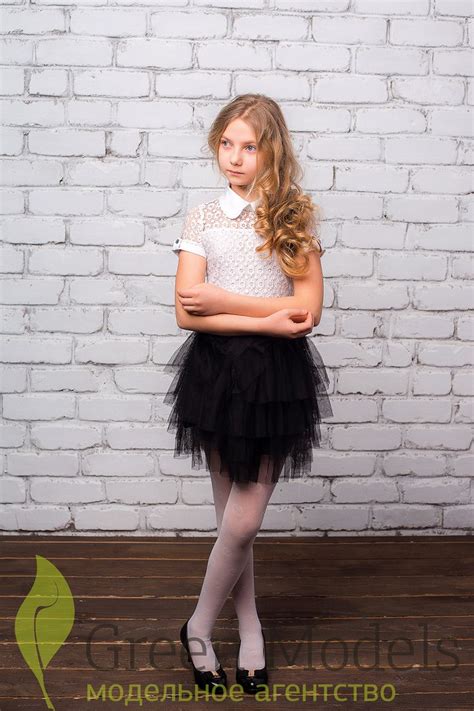 01212 Green Models Flickr