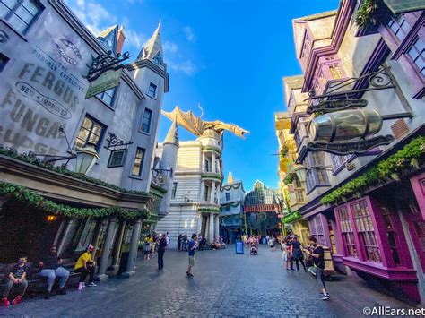 Universal Studios Harry Potter Wand Store