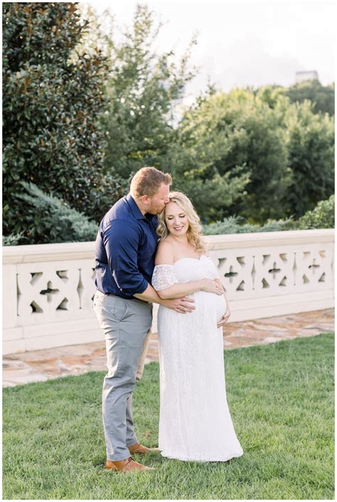 Midtown Park Maternity Session Dan And Sarah Samantha Laffoon Photography