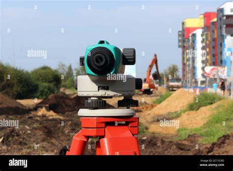 Leveler A Device For Detecting The Marks On The Ground The