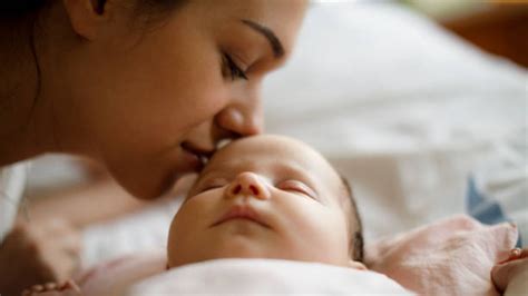 Guía Para Cuidar A Un Bebé Según El Método Montessori