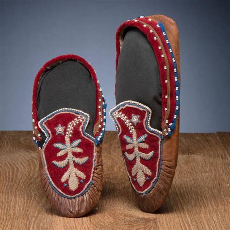 Innu Naskapi Montagnais Beaded Hide Moccasins