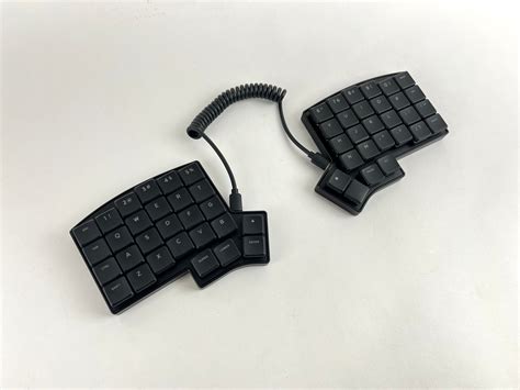 Iris Ce Split Keyboard Keebio