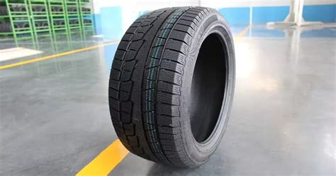Car Tyre Colour गाड़ियों के टायर सिर्फ काले ही क्यों होते हैं
