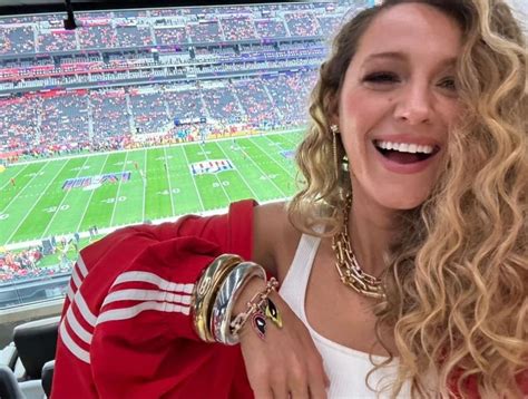 Blake Lively Had A Cute Back And Forth With Avril Lavigne Over Ryan