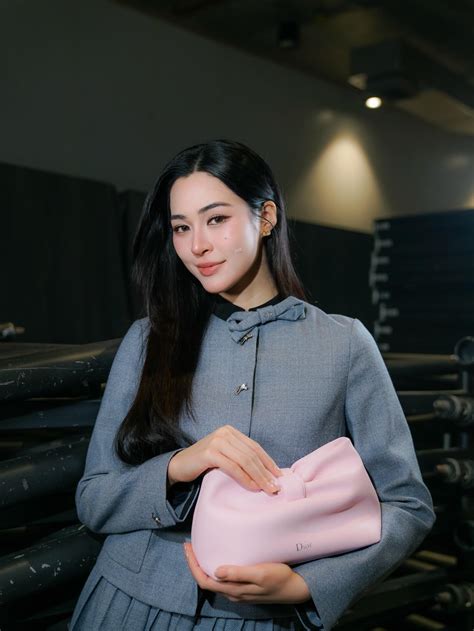 Chiếc Túi Mới Nào Từ Dior được Lòng Cặp đôi đại Sứ Lingorm Harpers Bazaar Việt Nam