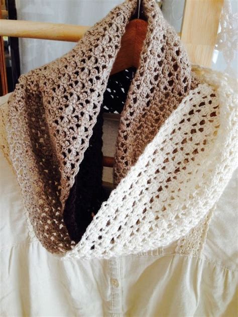 冬のプレゼントにも かぎ針編みで作るあったかマフラー帽子ミトン 手袋 特集 キナリノ Crochet scarf Knitted scarf Crochet