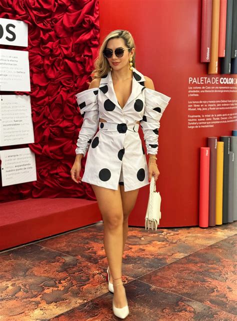 Sakura Set Yira Herrera