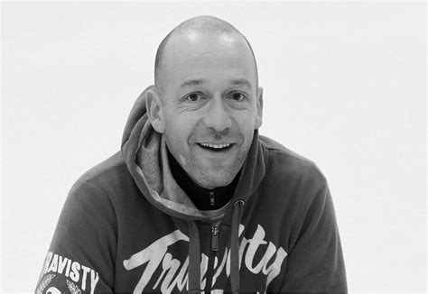 Ash Allen Altmaterial