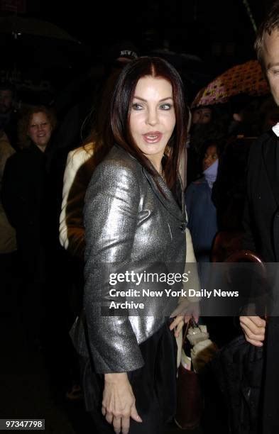 N Broadway Photos And Premium High Res Pictures Getty Images