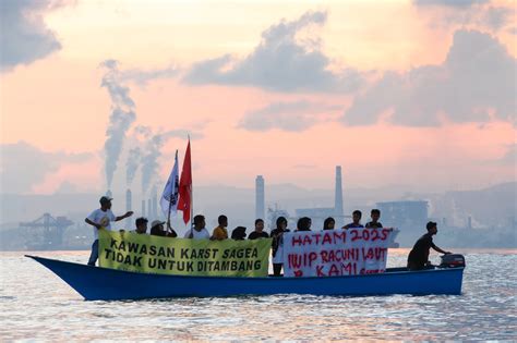 Perlawanan Save Sagea Di Perairan Teluk Weda Iwip Racuni Laut Kami