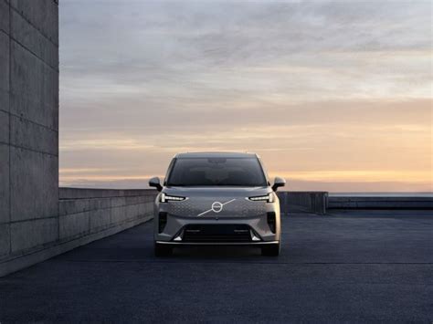 Volvos Latest Ev Has Headlights Shaped After Mjölnir Gamereactor