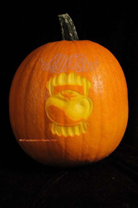 Something In My Teeth Carved Pumpkin 2022 R Pumpkins