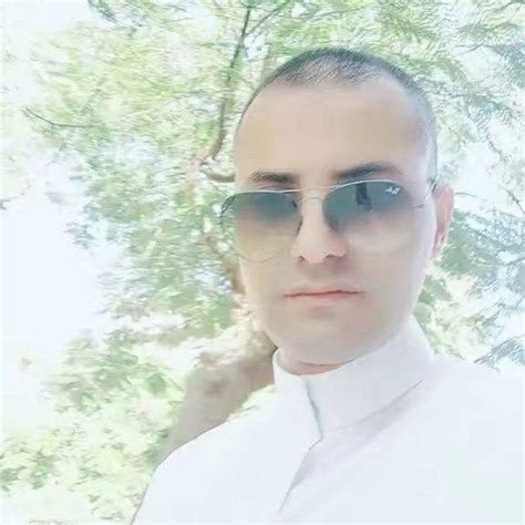 Mohsen Jamal Mohsengamel • Threads Say More