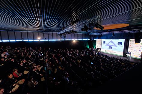 El Vi Congreso Edificios Energía Casi Nula Marca La Hoja De Ruta Del Sector A 2050 Con La