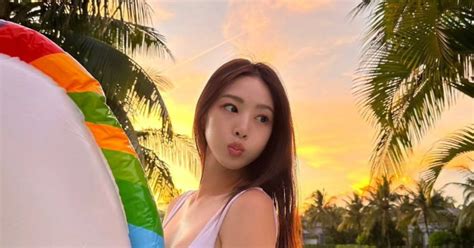 신수지 아찔한 흰색 수영복 자태청순 글래머의 정석