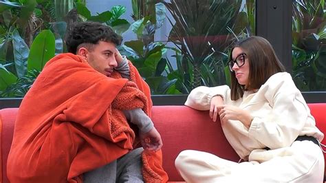 Juanpi Le Confiesa A Sandra Que No Le Gusta Que Le Hable De Su Novio