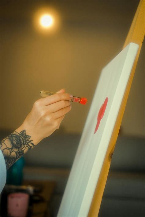 Hand With Painting Bursh In Fps Photos Download The Best Free Hand