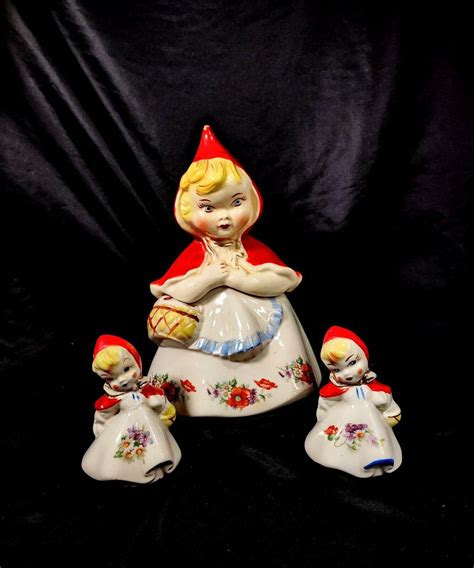 Vintage Hull Little Red Riding Hood Cookie Jar Salt Pepper Shaker Set